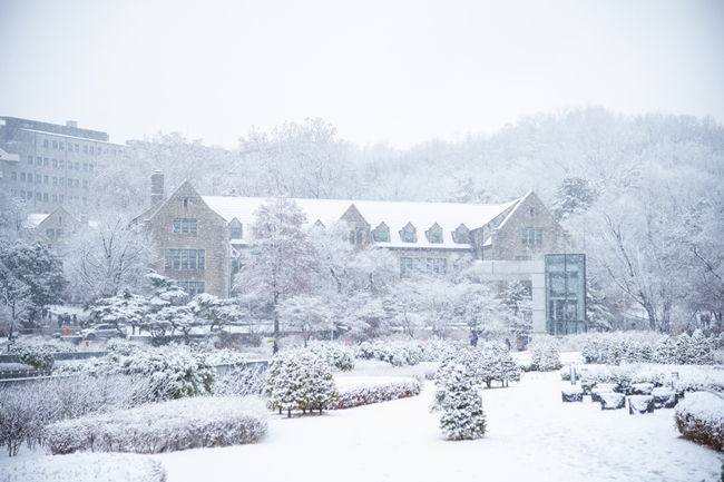 EWHA WOMANS UNIVERSITY